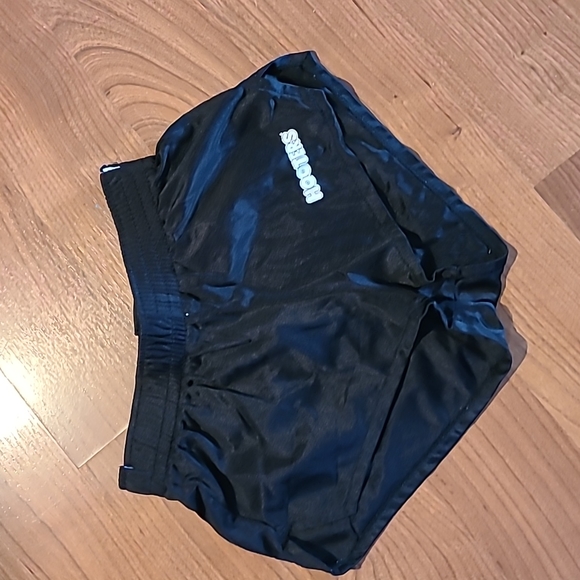 Hooters | Shorts | Hooters Xs Original Dolphin Style Shorts | Poshmark